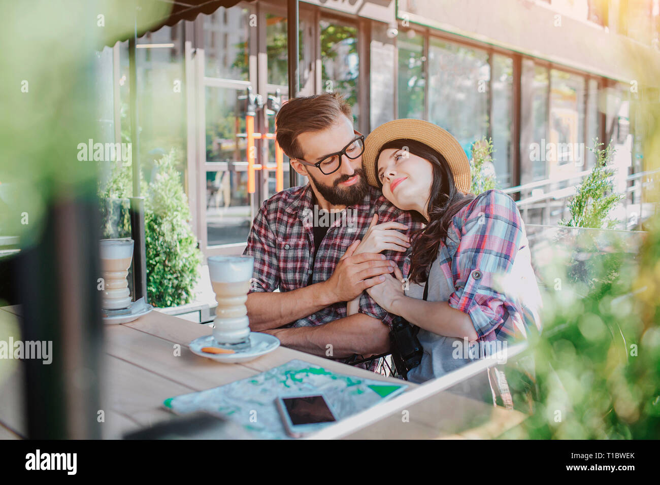 Amazing Pictures Of Love Couple