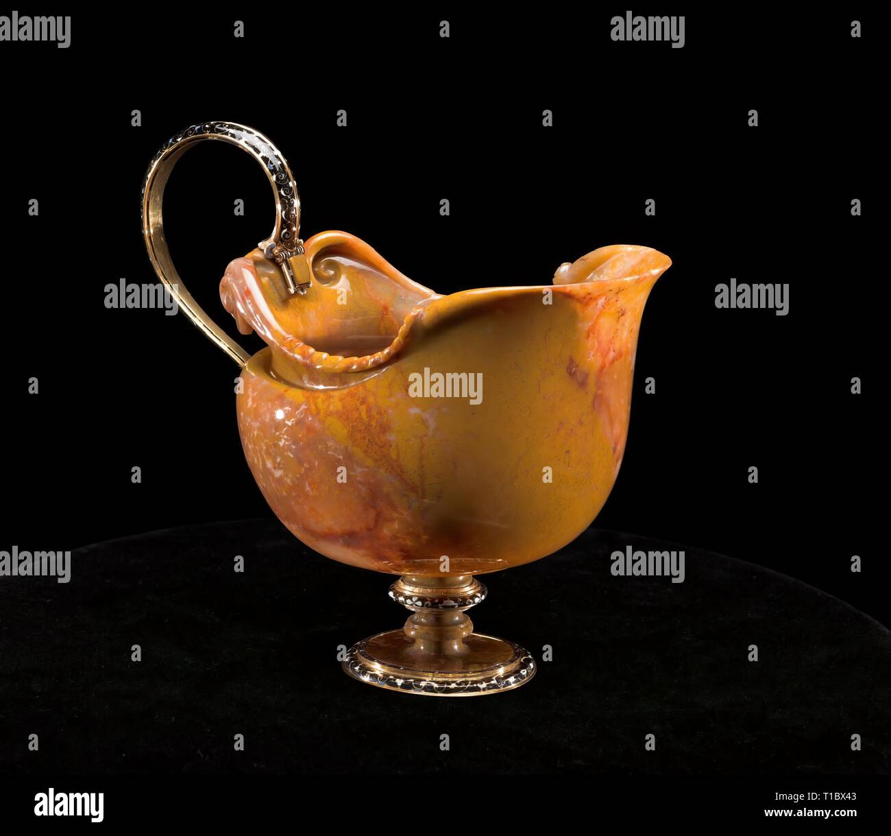 Miseroni hi-res stock photography and images - Alamy