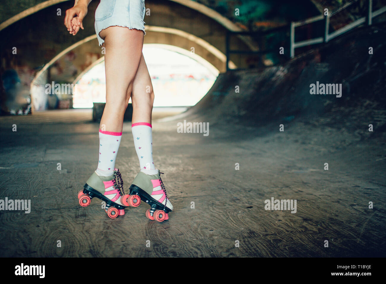 Standing on her toes hi-res stock photography and images - Alamy