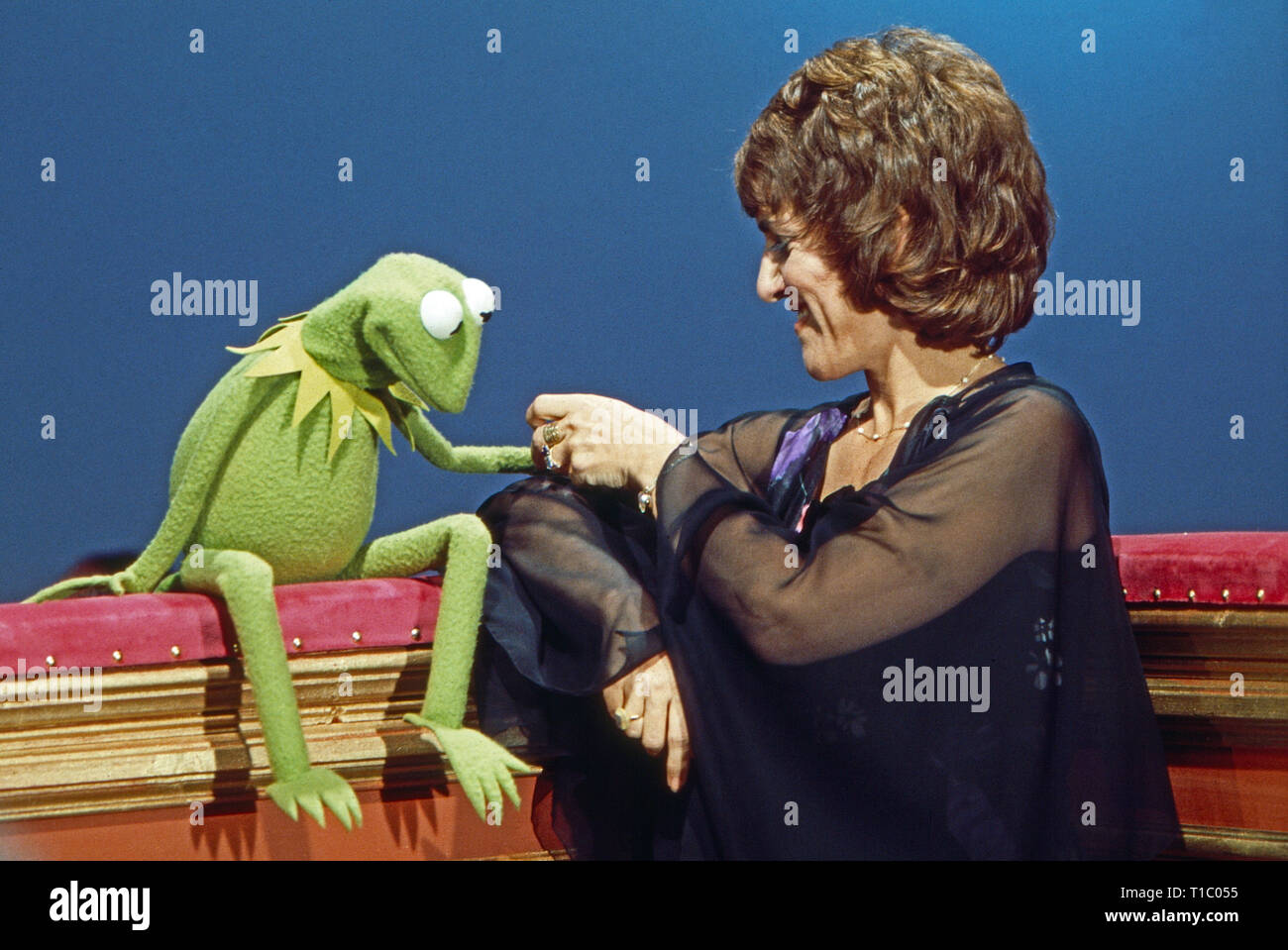 Ruth buzzi hi-res stock photography and images - Alamy