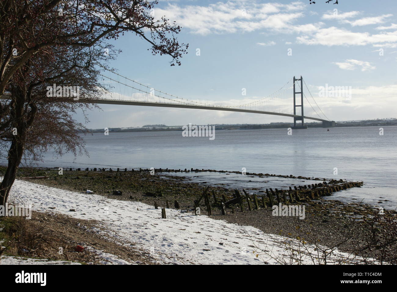 Yorkshire bridge in snow hi-res stock photography and images - Alamy