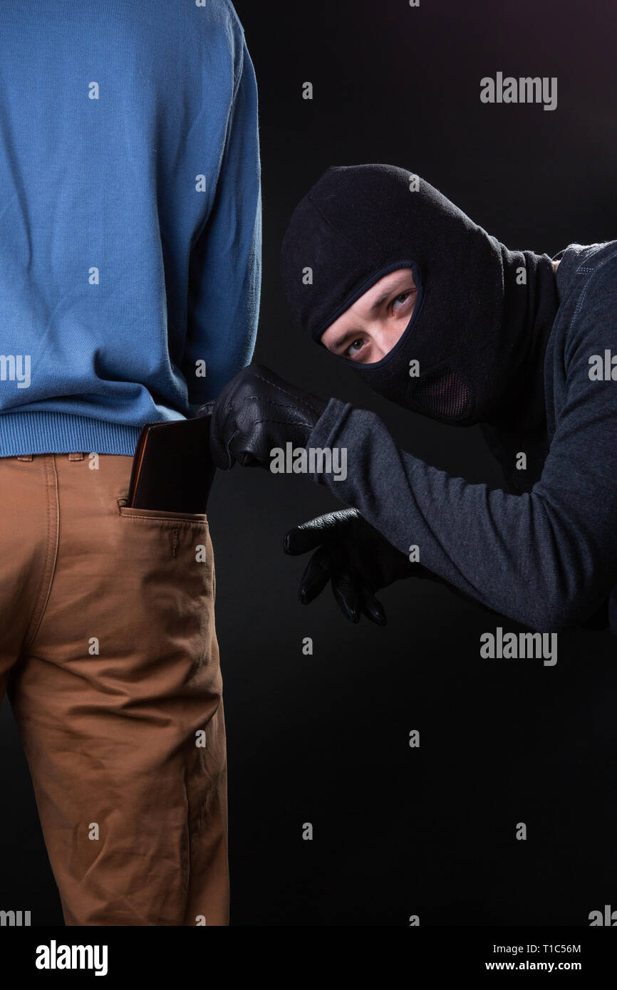 Pickpocket wallet hi-res stock photography and images - Alamy
