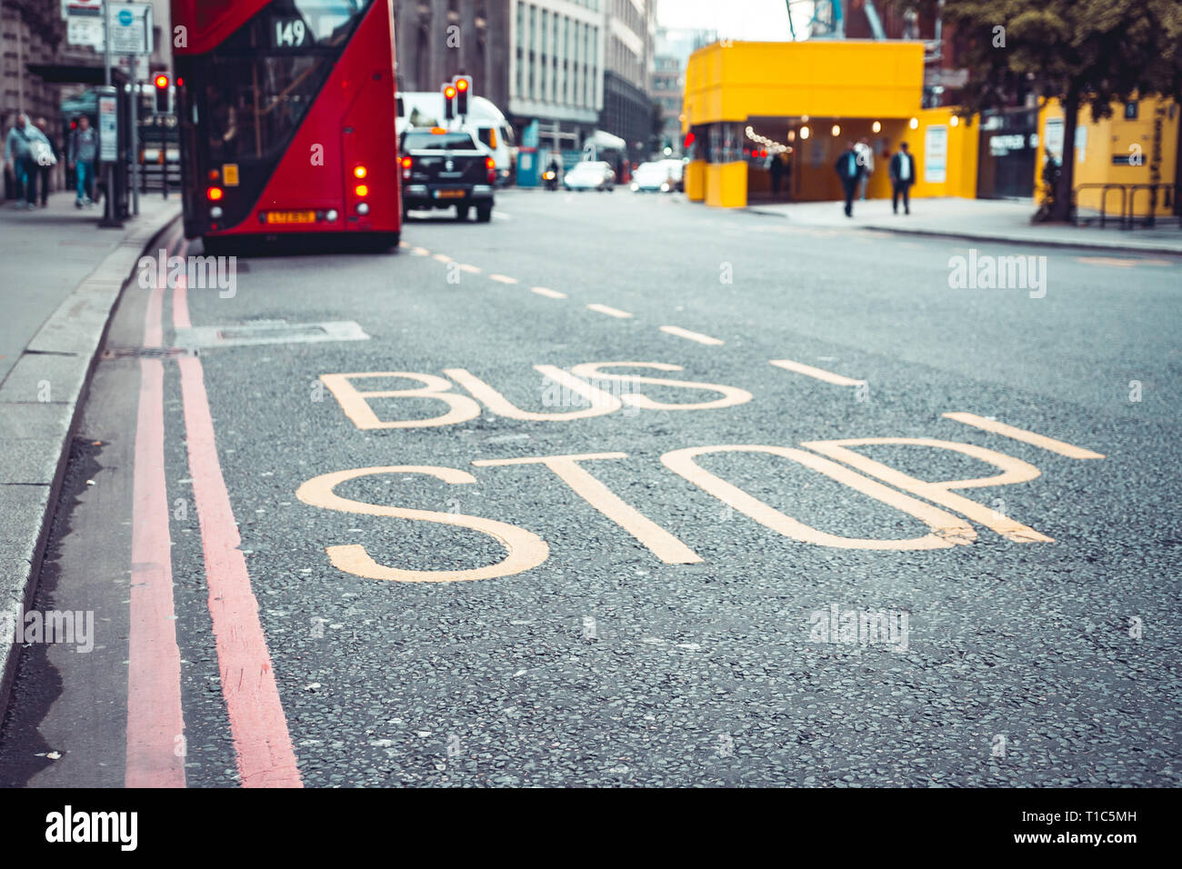 Bus lane london england hi-res stock photography and images - Alamy