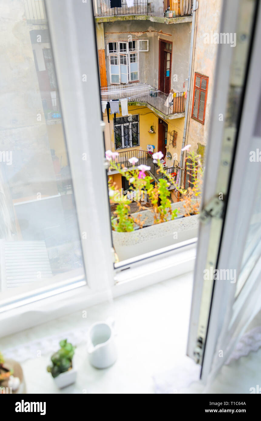 Castle courtyard balconies hi-res stock photography and images - Alamy