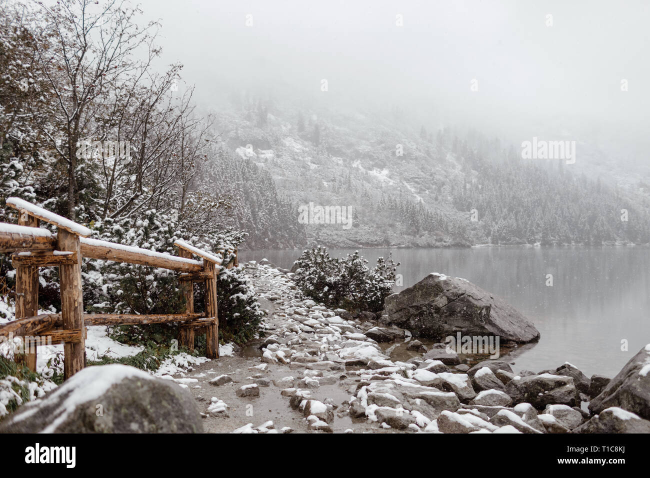 mountain lake in winter. side view. Morske Oko Stock Photo - Alamy