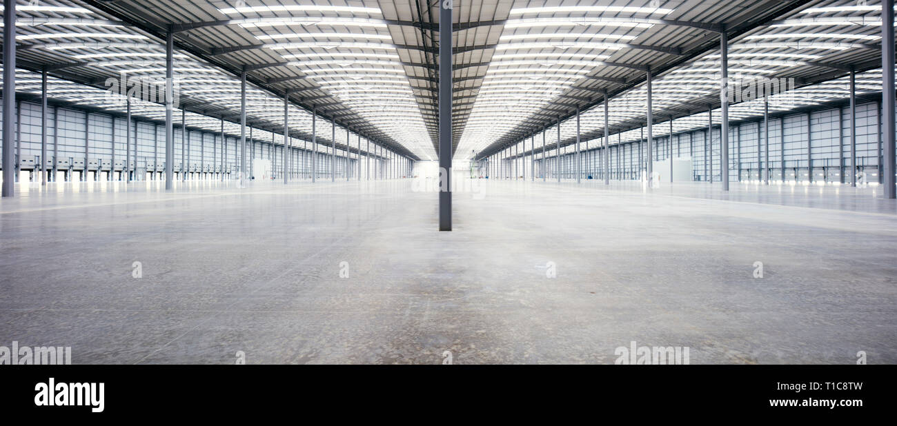 Empty Warehouse interior Stock Photo - Alamy