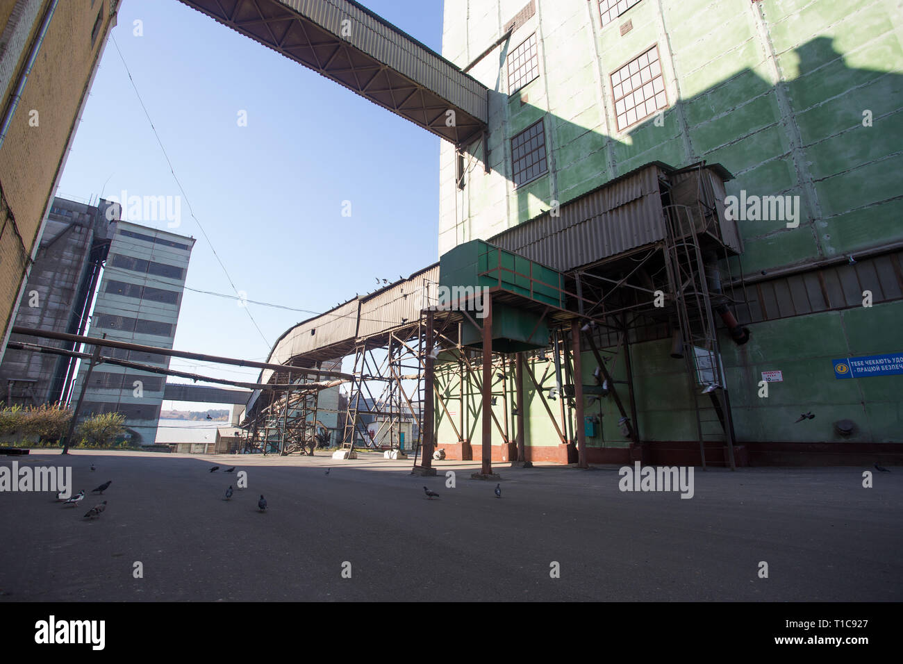 Conveyor structures hi-res stock photography and images - Alamy