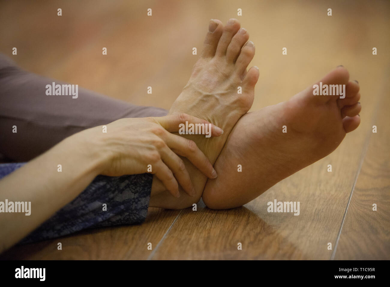 Dance barefoot hi-res stock photography and images - Alamy
