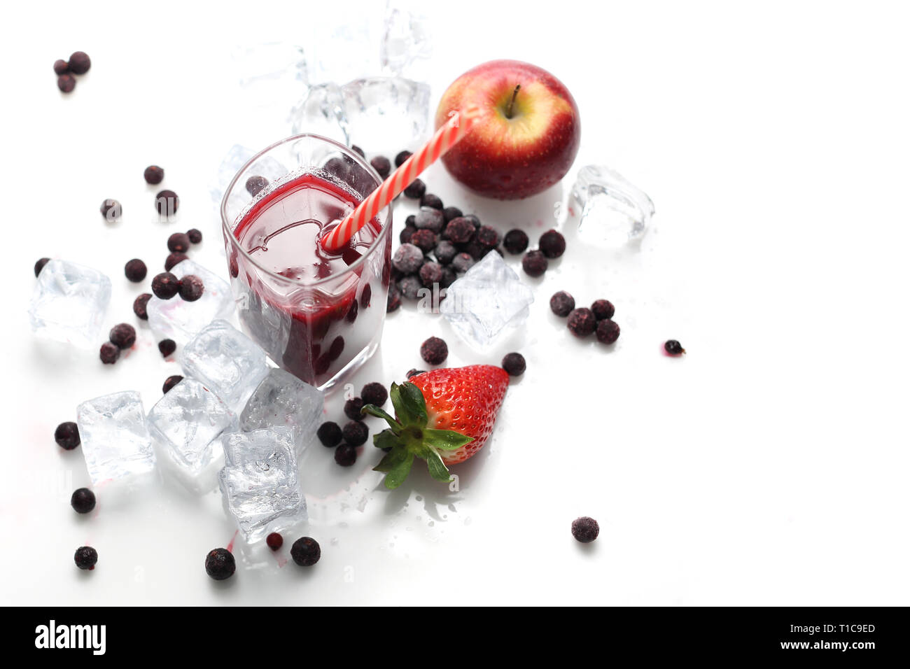 Cold drink. Fruit cocktail, refreshing healthy juice diet Stock Photo ...