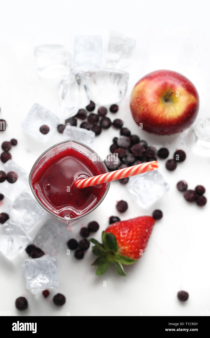 Cold drink. Fruit cocktail, refreshing healthy juice diet Stock Photo ...