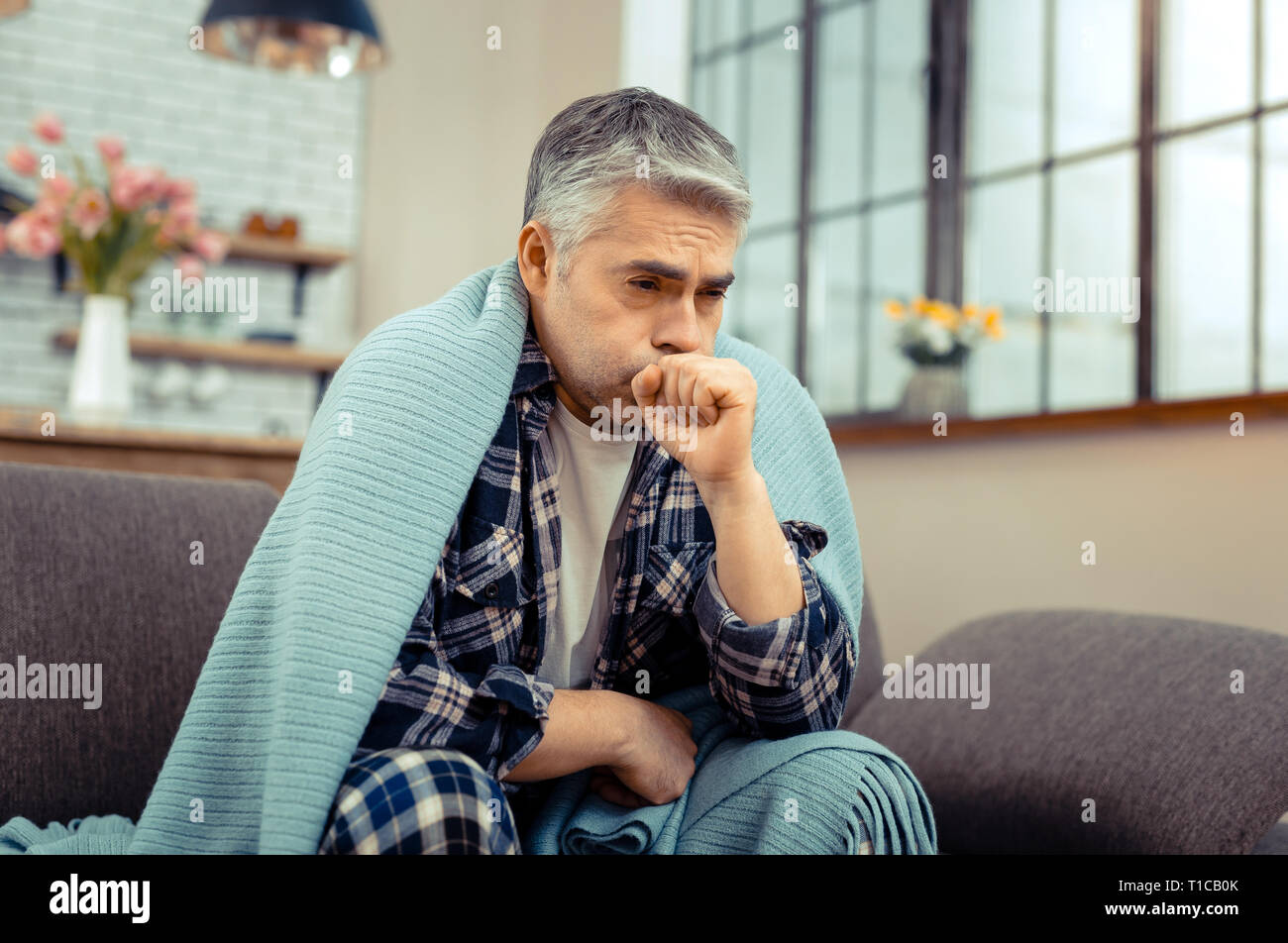 Cold symptoms hi-res stock photography and images - Alamy