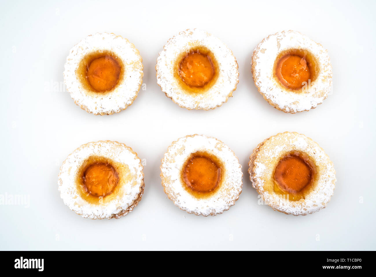 Round breakfast cake hi-res stock photography and images - Alamy