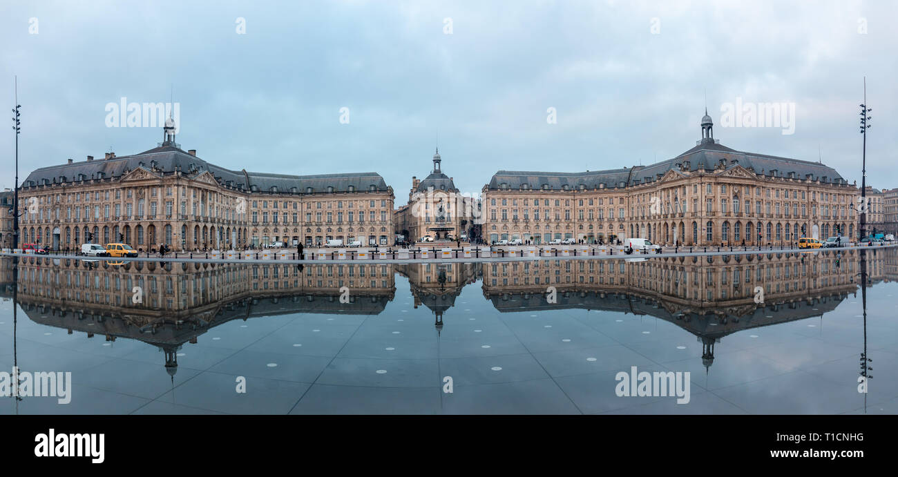 The Bordeaux water mirror, located in the famous plaza of the stock ...