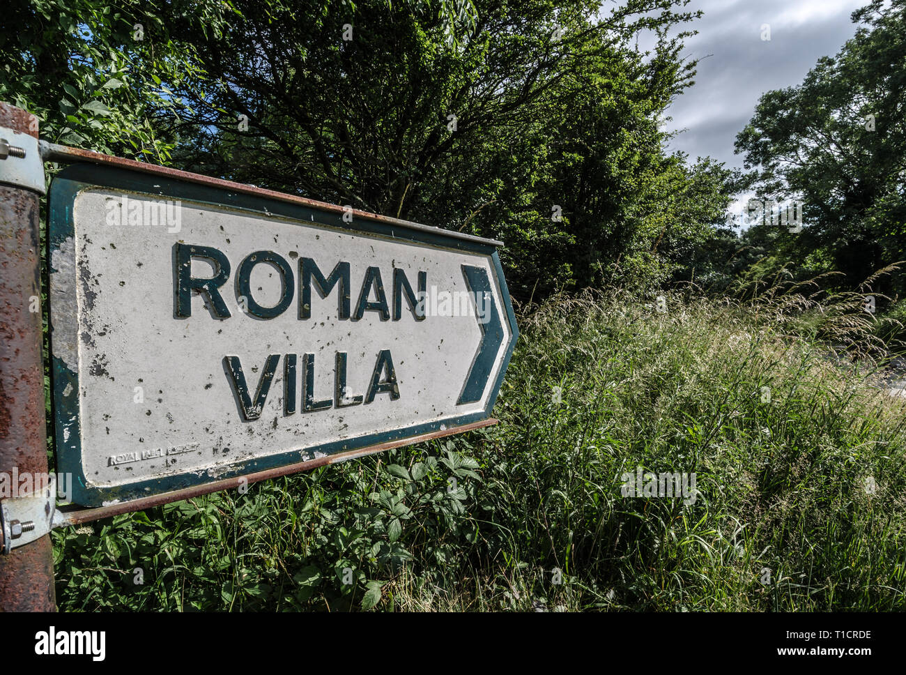 Roman villa sign at bignor hi-res stock photography and images - Alamy