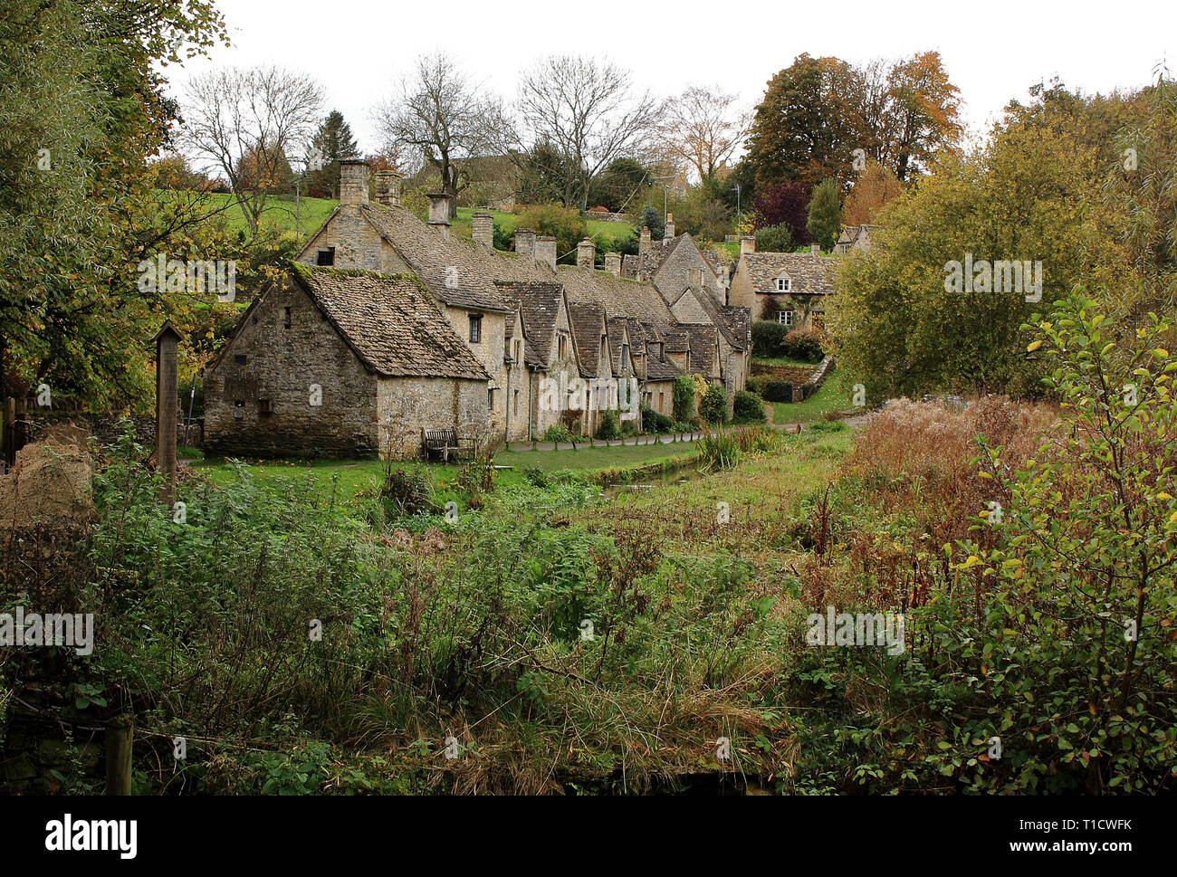 Weavers Cottages at Arlington Row in the Cotswolds village of Bibury ...