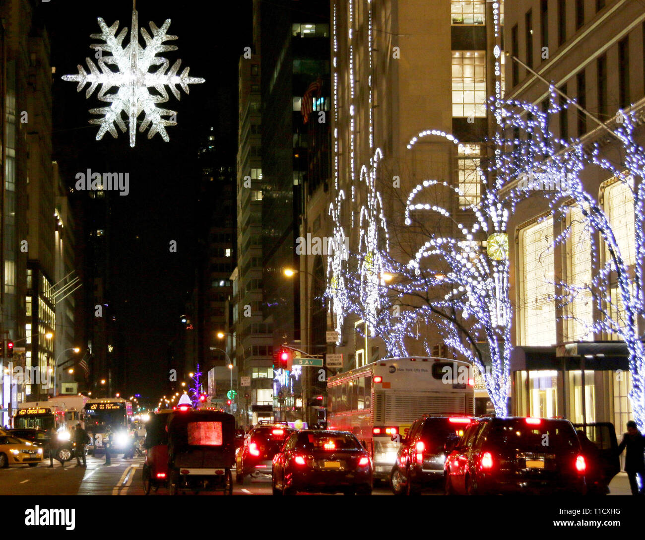 New york city holiday lights hi-res stock photography and images - Alamy