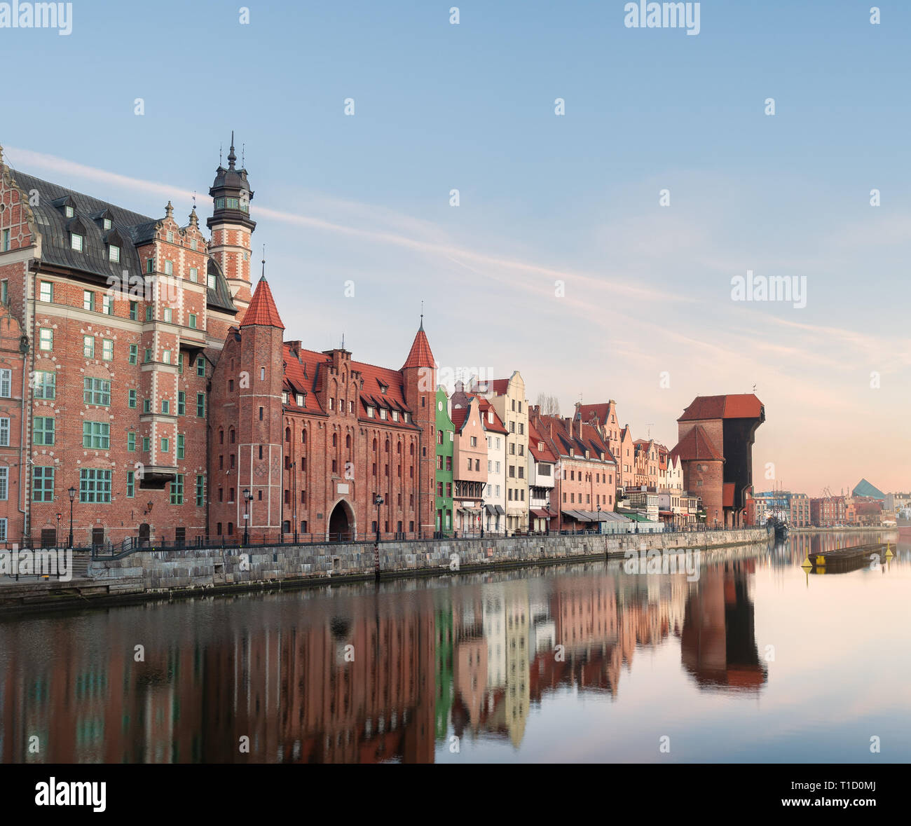 Gdansk crane hi-res stock photography and images - Alamy
