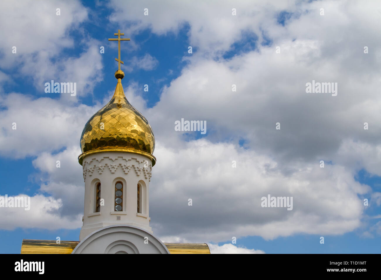 White dome gold cross top roof hi-res stock photography and images - Alamy