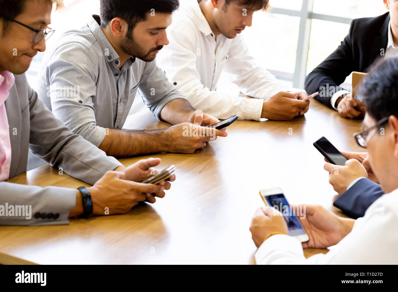 Man ignore friends work hi-res stock photography and images - Alamy