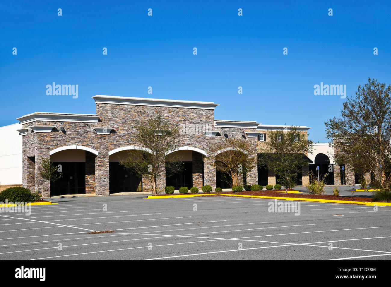 Abandoned New Commercial Building With Retail Restaurant And Office