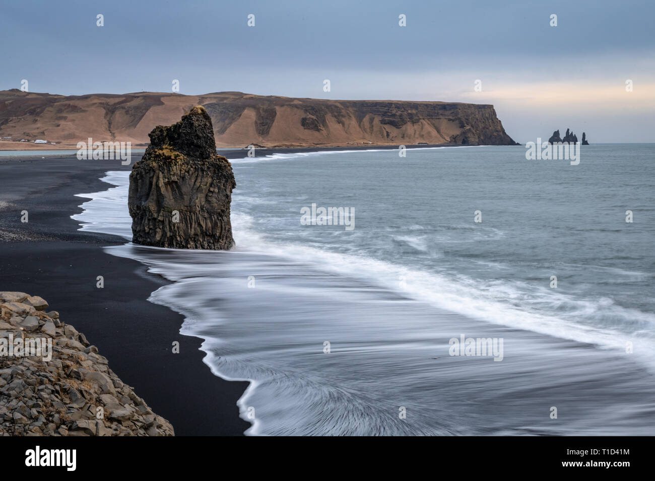 Sea stack waves hi-res stock photography and images - Alamy