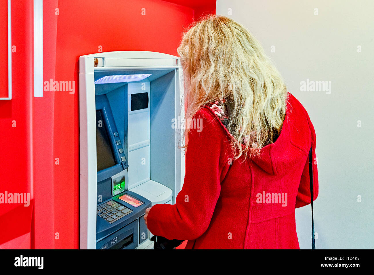 Teller machine hi-res stock photography and images - Alamy