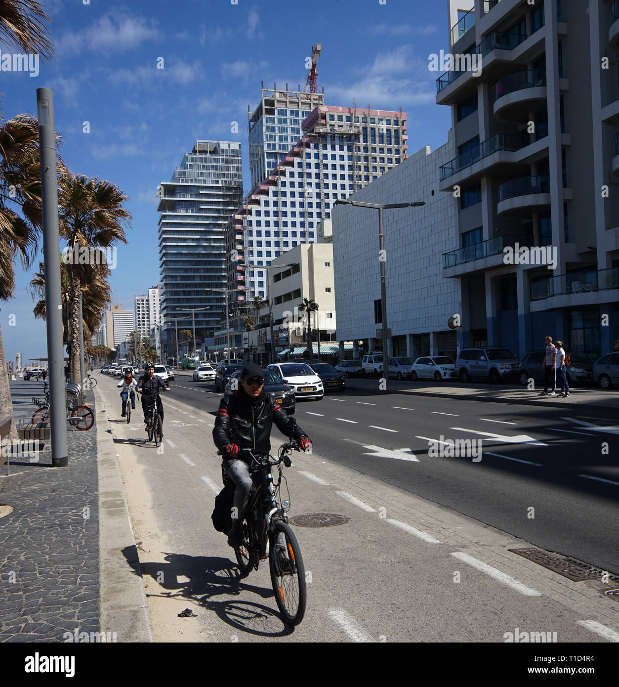 Tel aviv beach secure cabin hi-res stock photography and images - Alamy