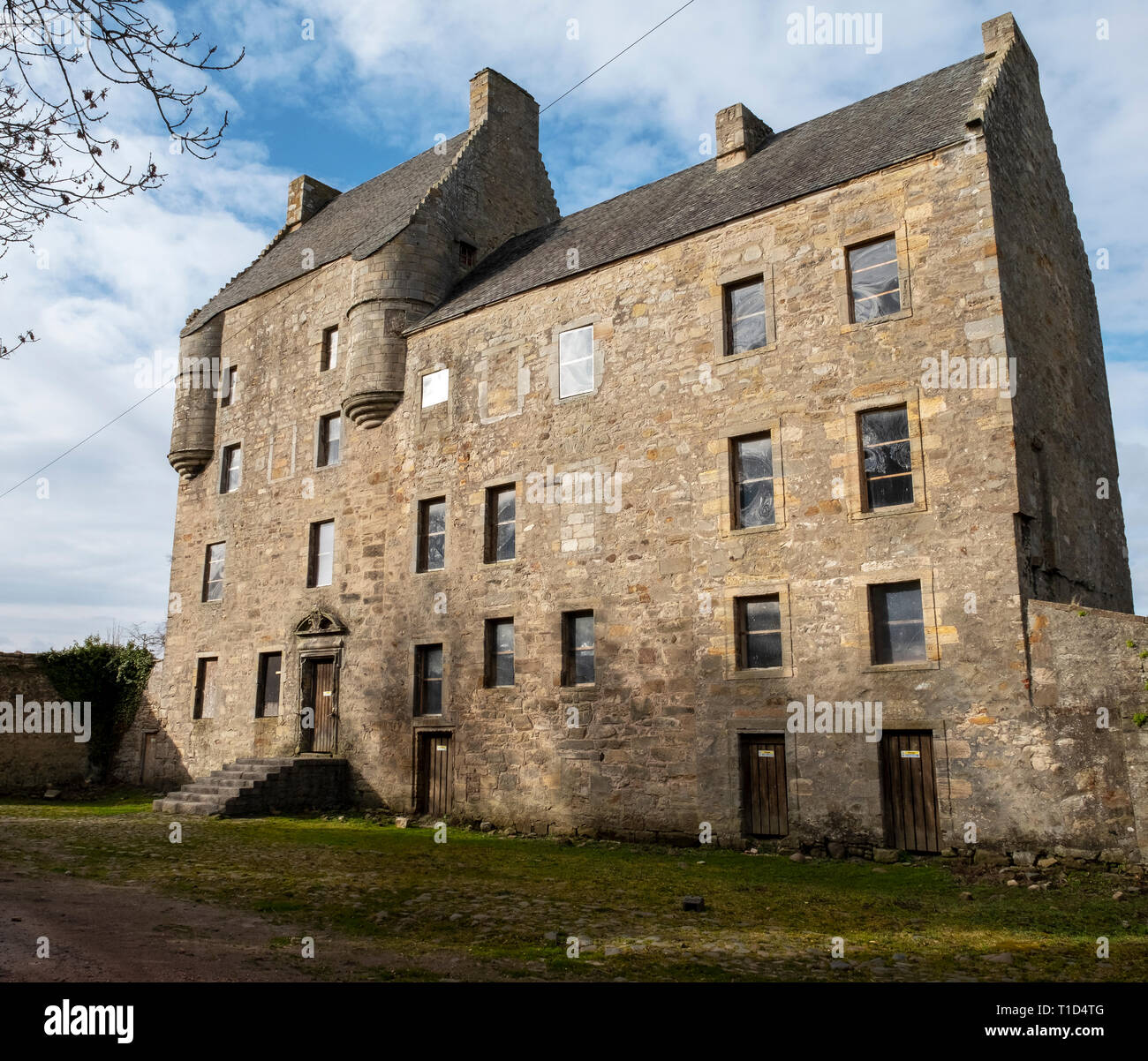Midhope castle hi-res stock photography and images - Alamy