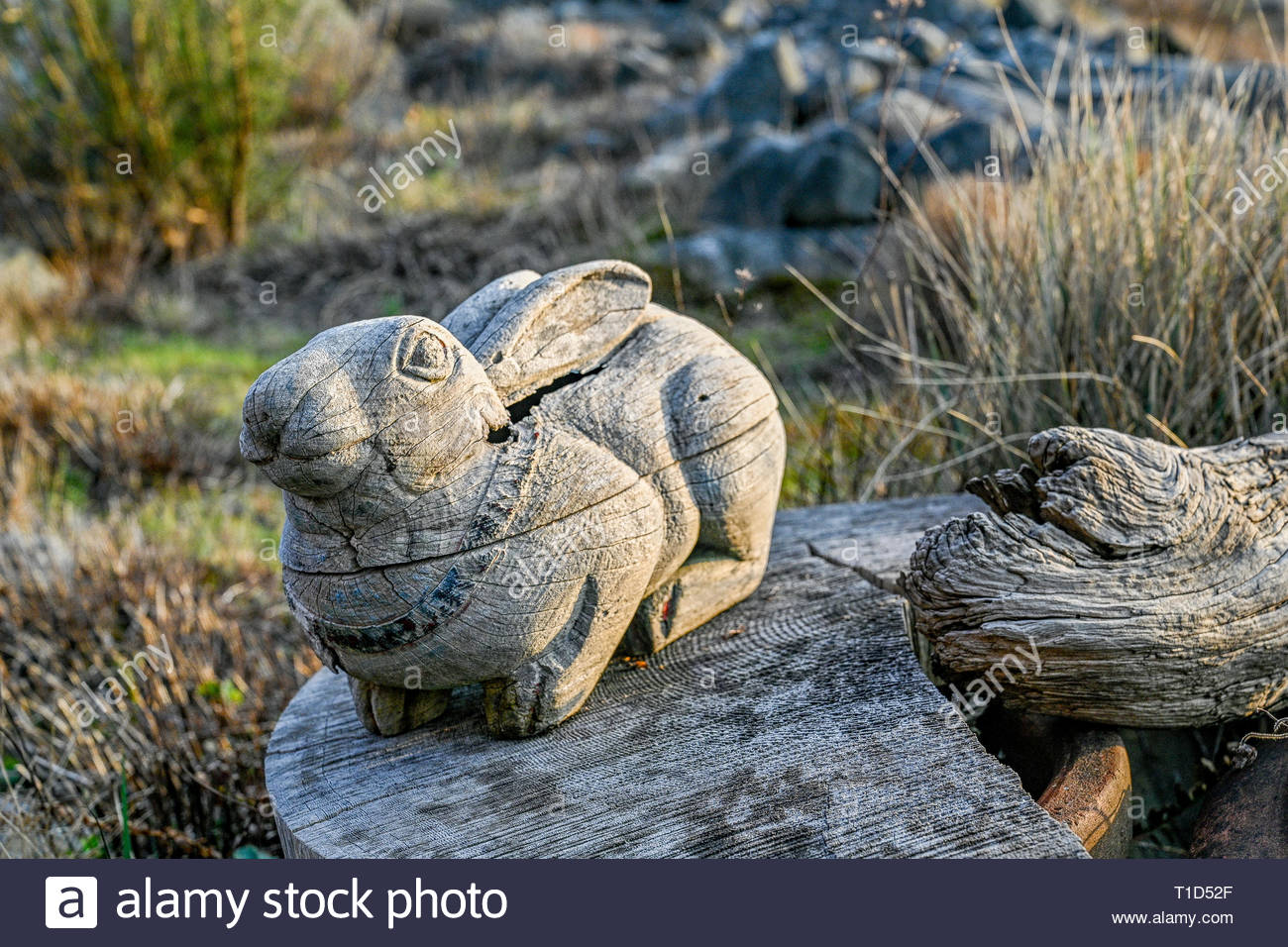Rabbit Wood Carving Stock Photos & Rabbit Wood Carving Stock Images - Alamy