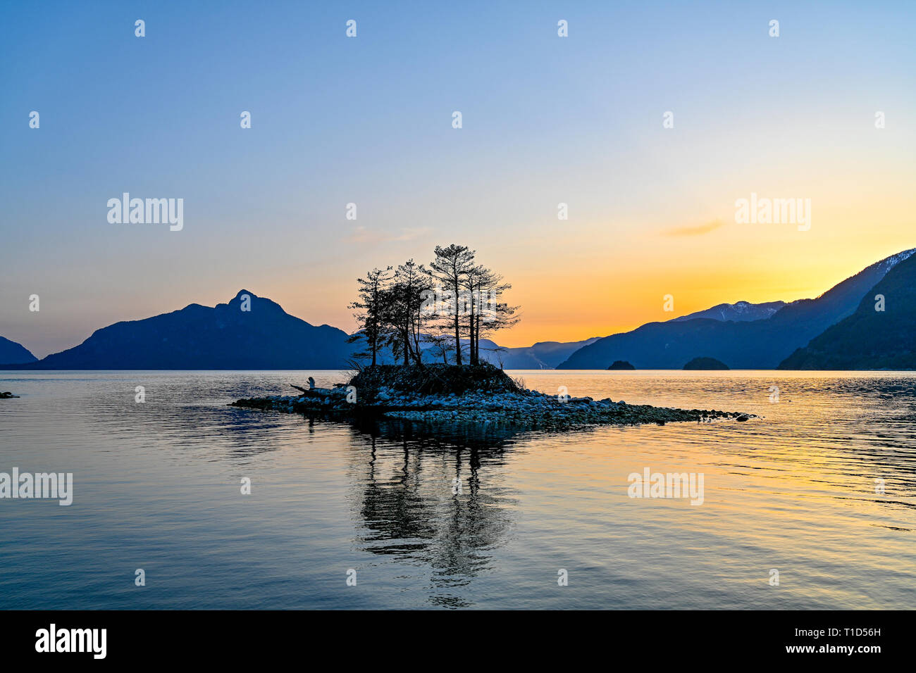 Sound island hi-res stock photography and images - Alamy