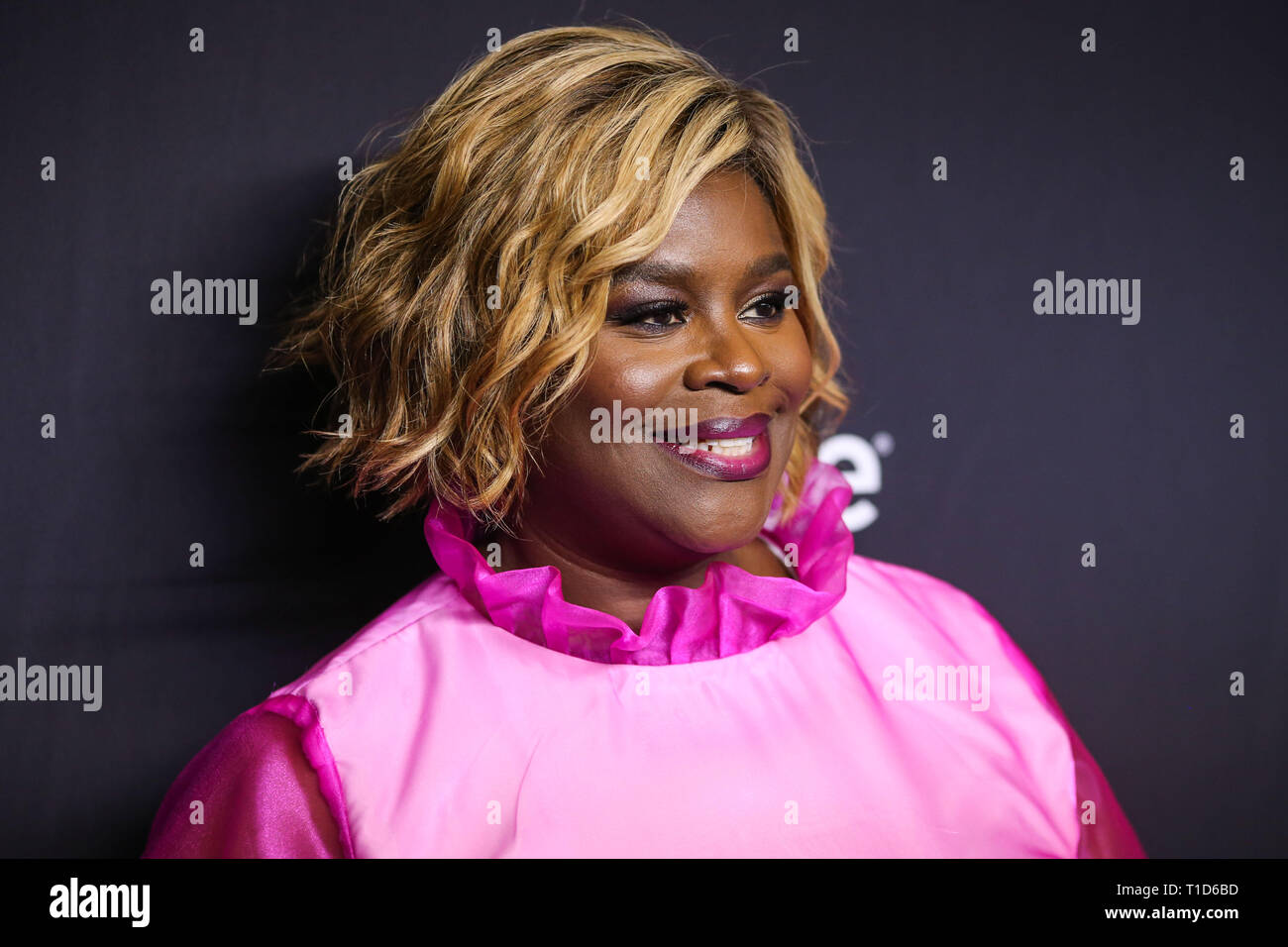 HOLLYWOOD, LOS ANGELES, CA, USA - MARCH 21: Comedian Retta (Marietta ...