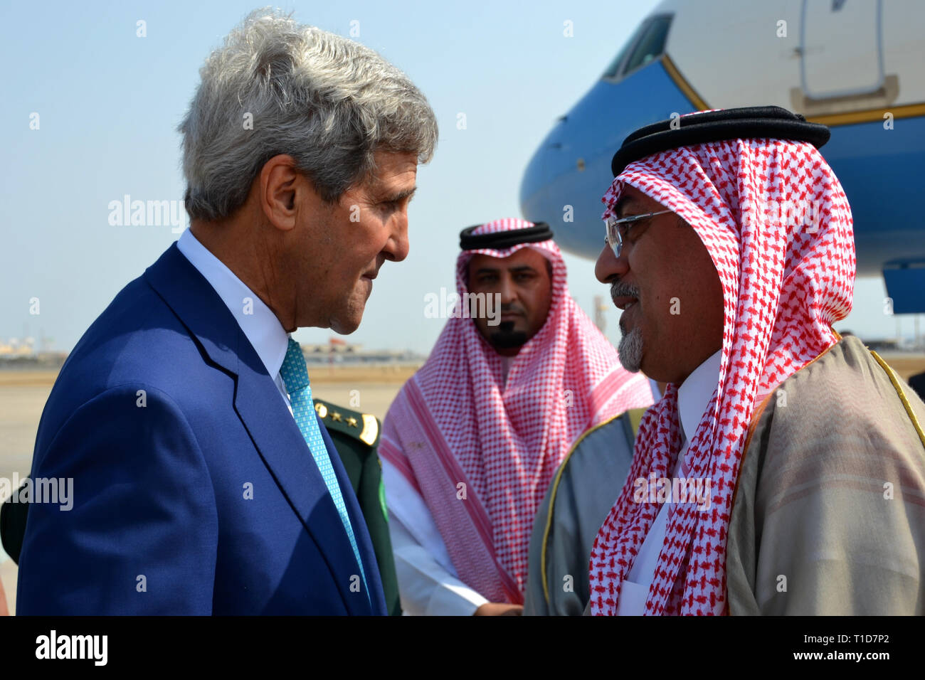 Saudi chief of royal protocol azzam hi-res stock photography and images ...