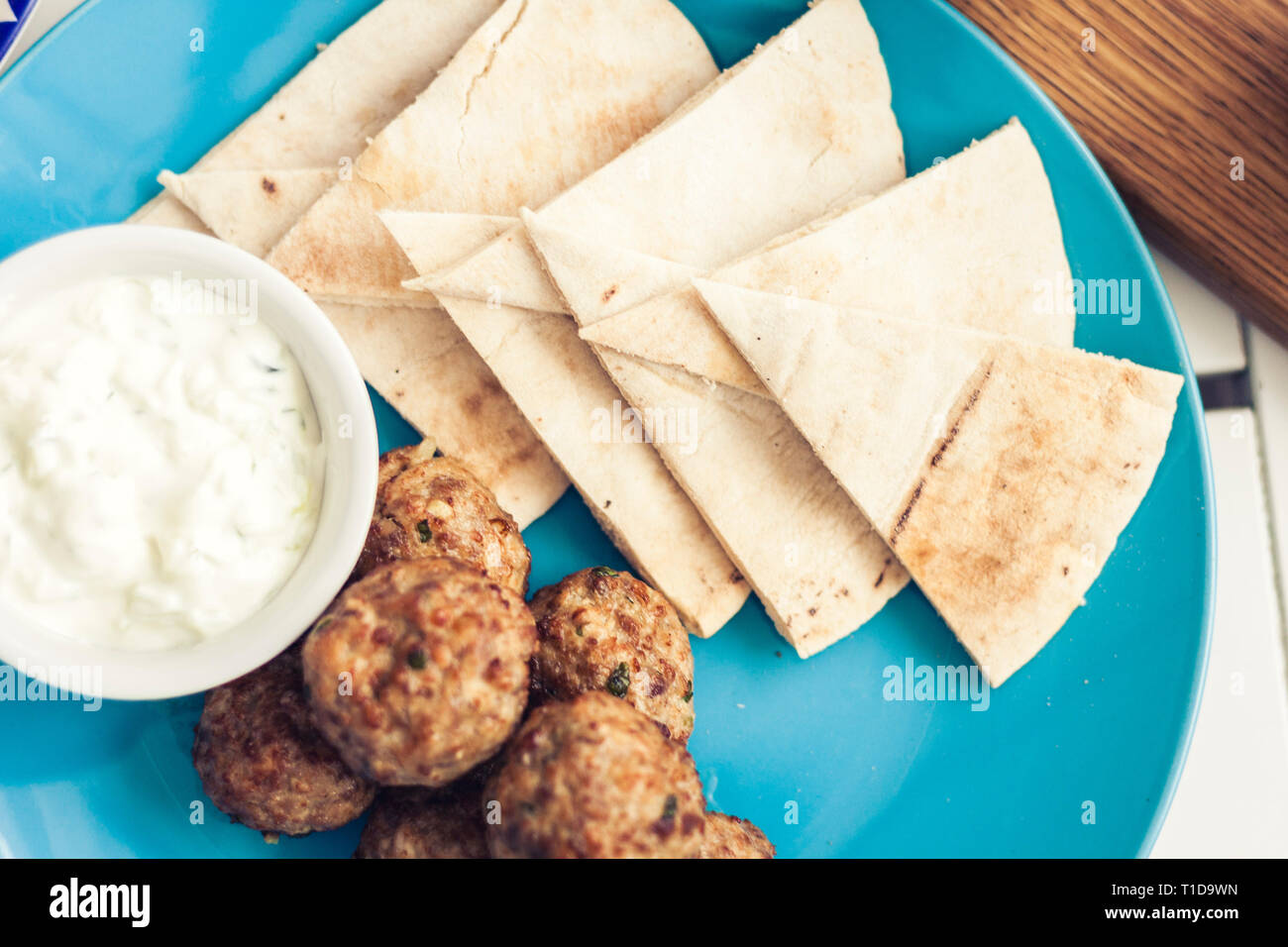 Lozenges blue white hi-res stock photography and images - Alamy