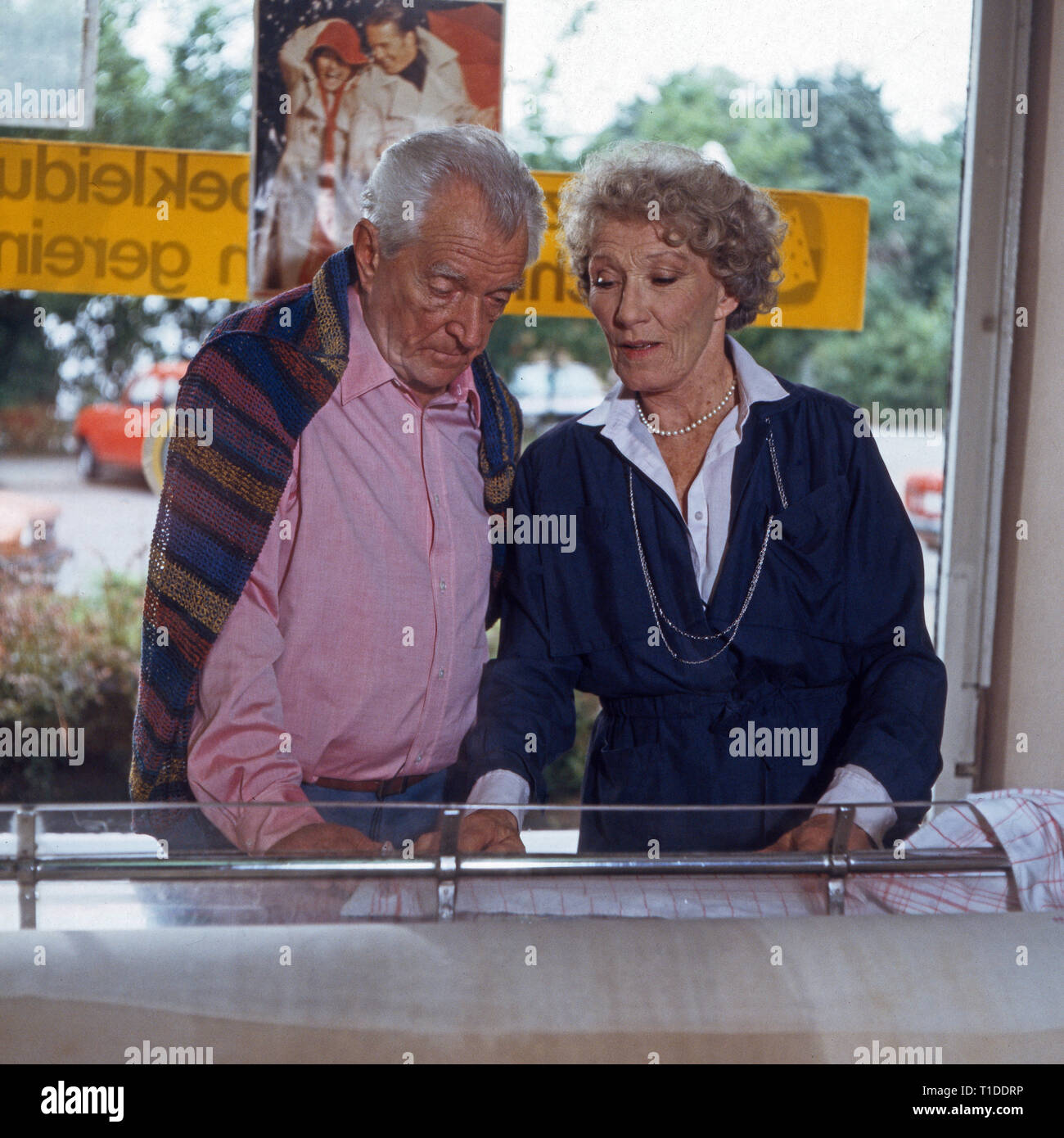 Jakob und Adele, Fernsehserie, Deutschland 1981 - 1989, Folge: "Eine Freudenbotschaft ...