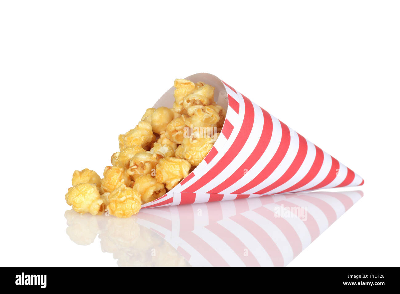 Popcorn cone hi-res stock photography and images - Alamy