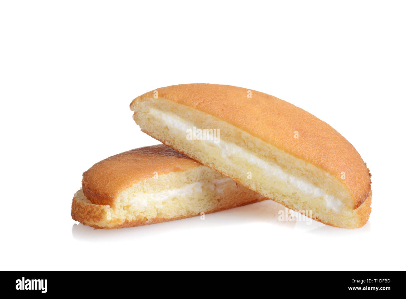 Madeira sponge cake hi-res stock photography and images - Alamy