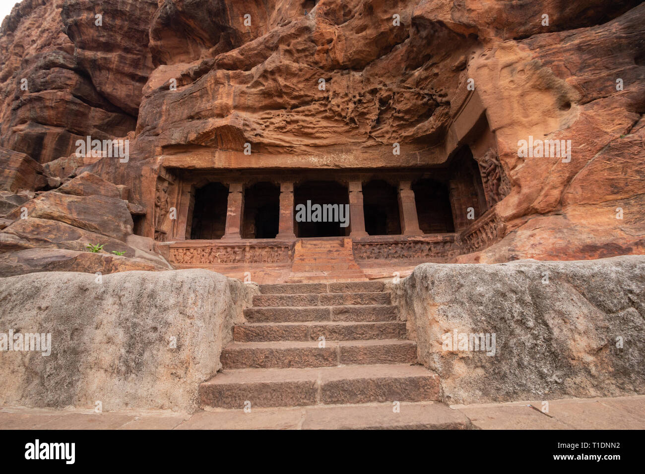 Badami caves and temples hi-res stock photography and images - Alamy