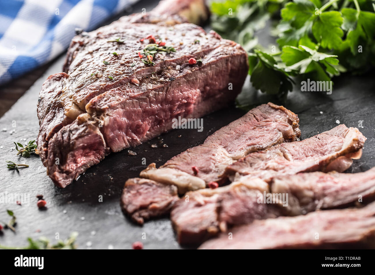 Tomahawk chop hi-res stock photography and images - Alamy