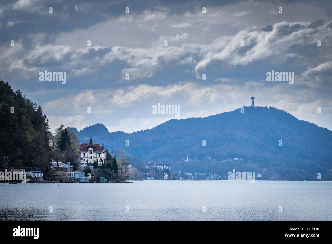 Aerial through trees over beach hi-res stock photography and images - Alamy