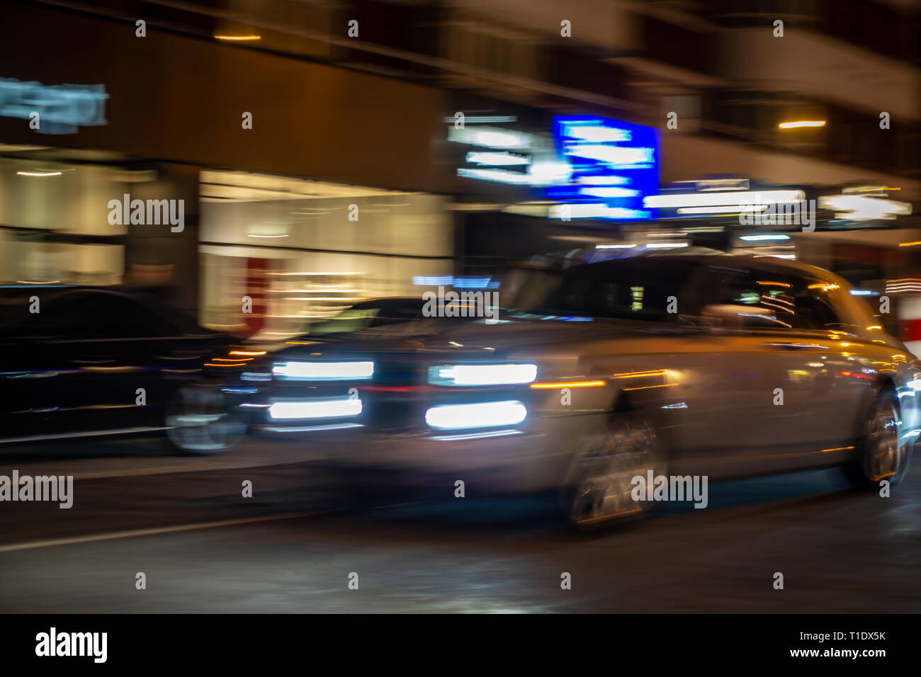 Rolls royce moving at night hi-res stock photography and images - Alamy