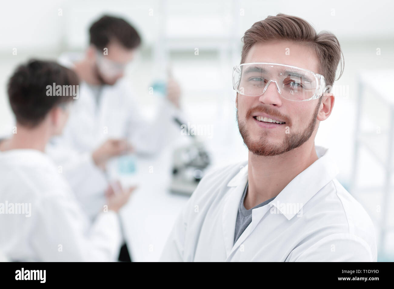 Successful lab research hi-res stock photography and images - Alamy