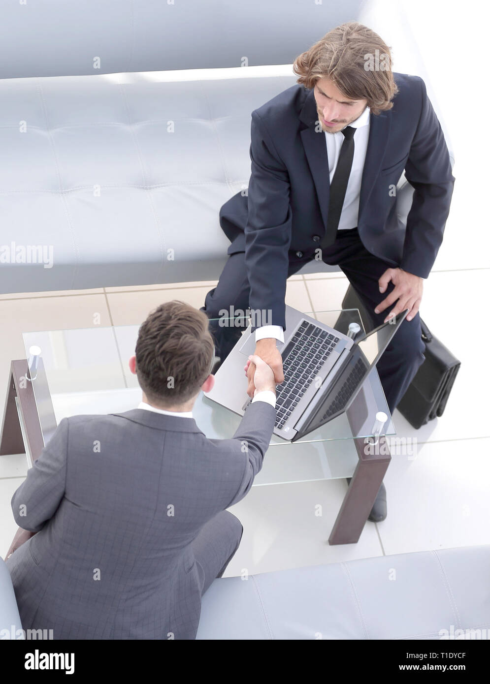 Man shake overhead hi-res stock photography and images - Alamy