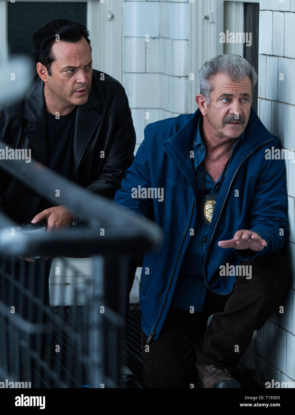 DRAGGED ACROSS CONCRETE, from left: Vince Vaughn, Mel Gibson, 2018. ph ...