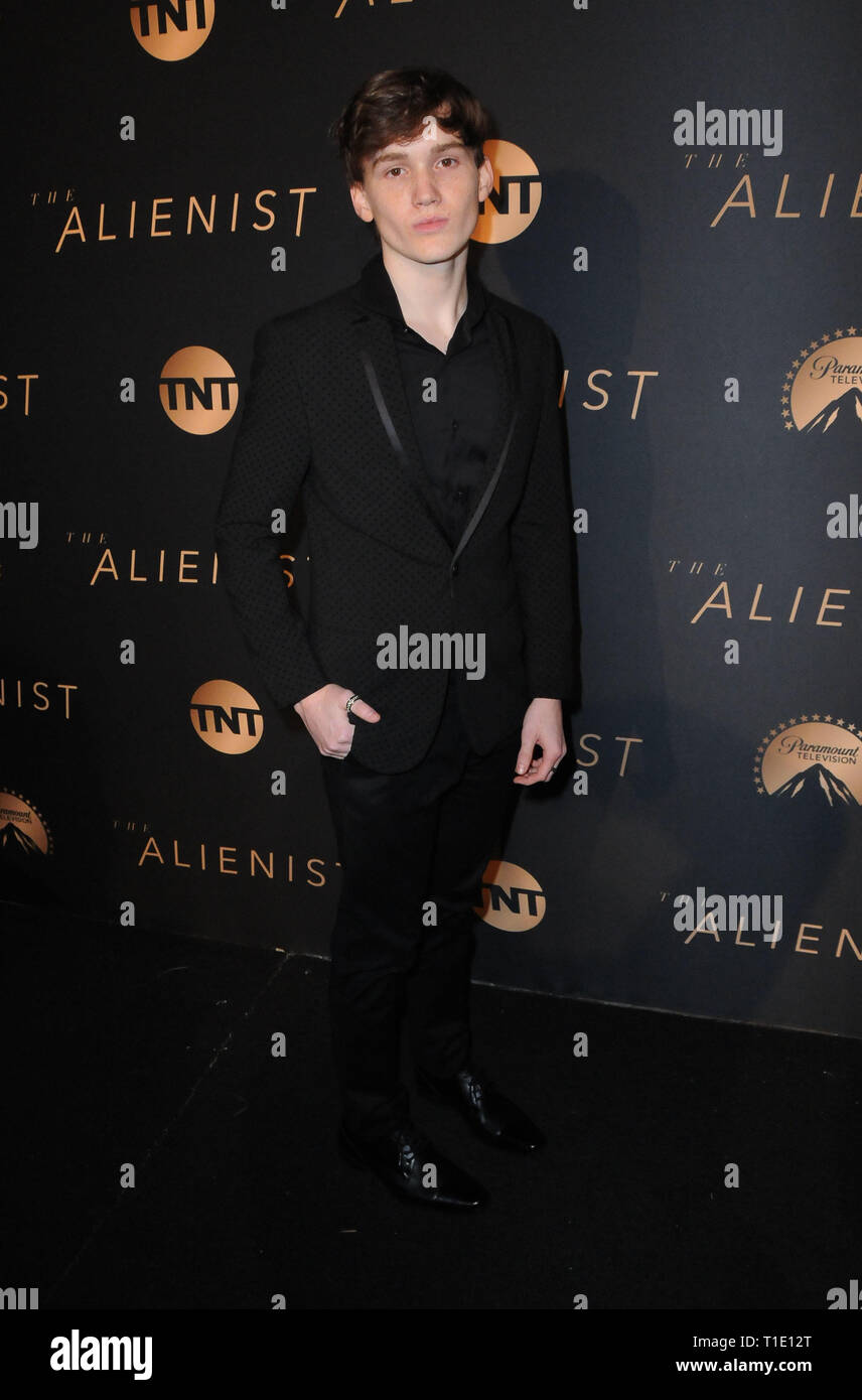 LOS ANGELES, CA - JANUARY 11: Actor Matt Lintz attends the Premiere of ...