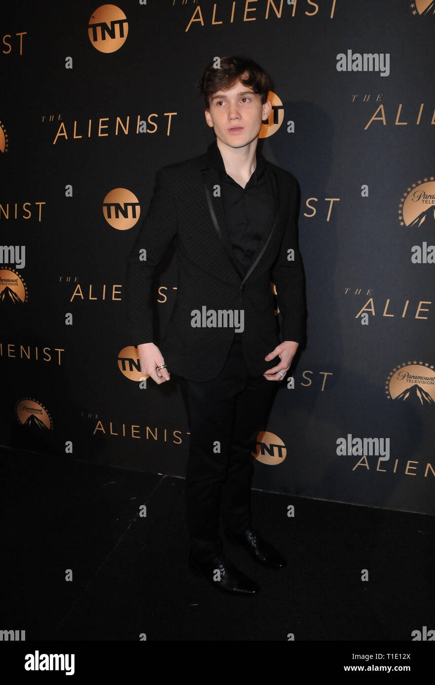 LOS ANGELES, CA - JANUARY 11: Actor Matt Lintz attends the Premiere of ...