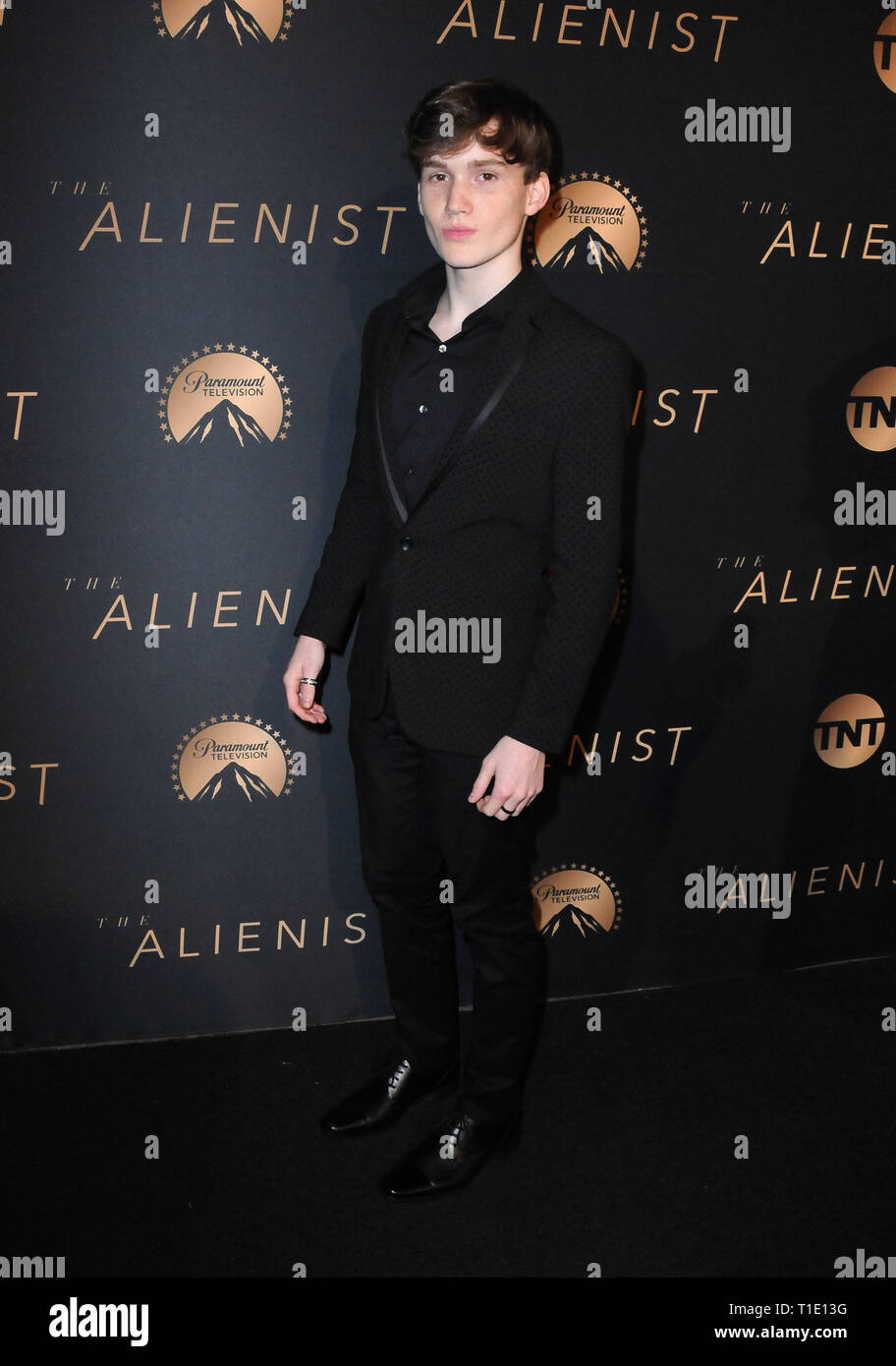 LOS ANGELES, CA - JANUARY 11: Actor Matt Lintz attends the Premiere of ...