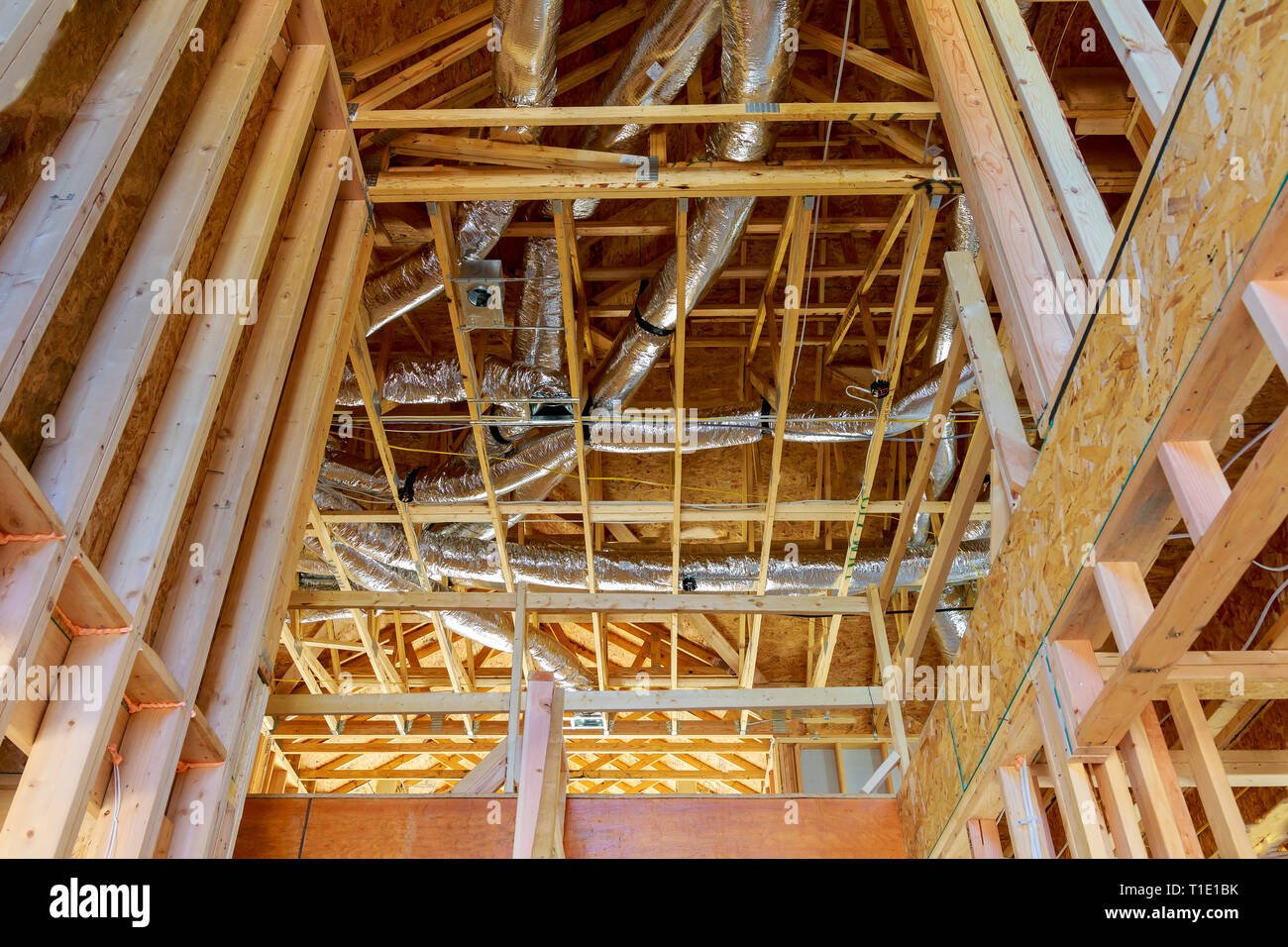 Installation system air conditioner ventilation in a frame house ...