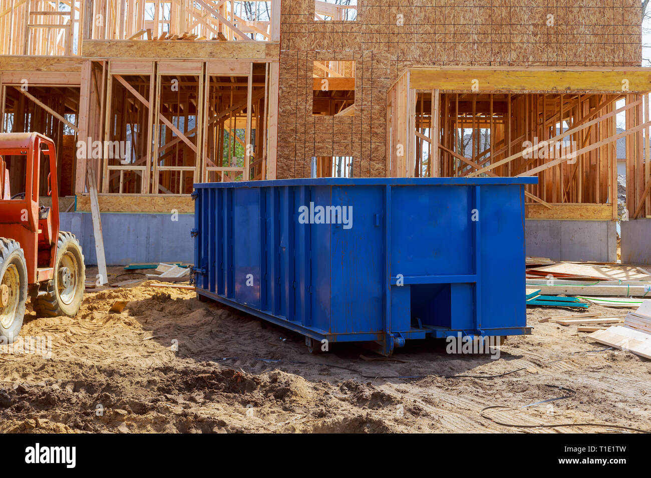 Construction site bins hi-res stock photography and images - Alamy