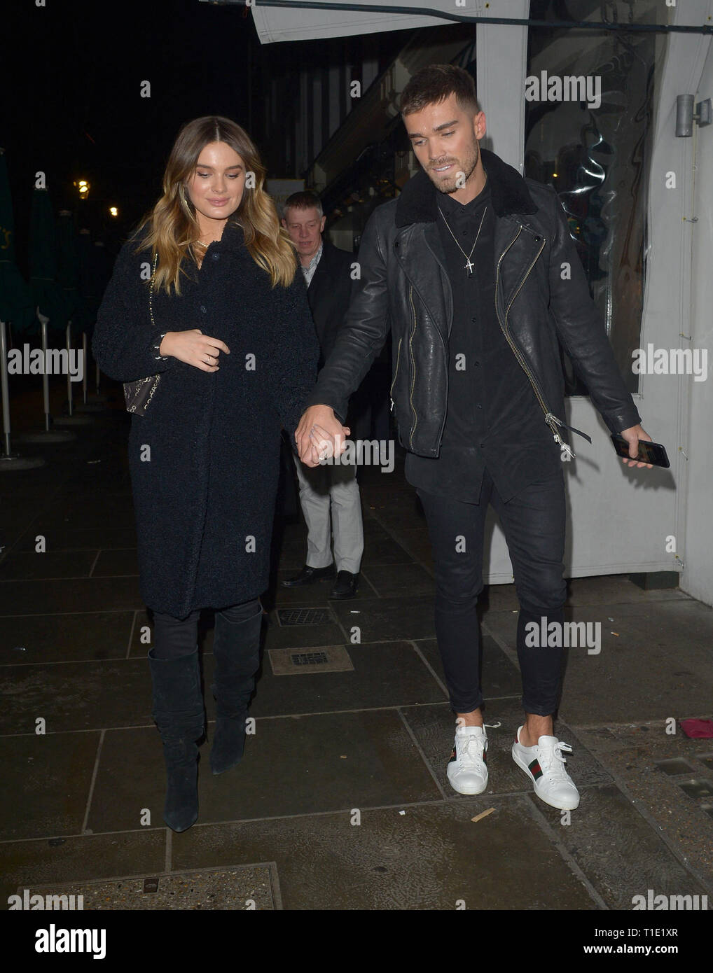Josh cuthbert and chloe lloyd hi-res stock photography and images - Alamy