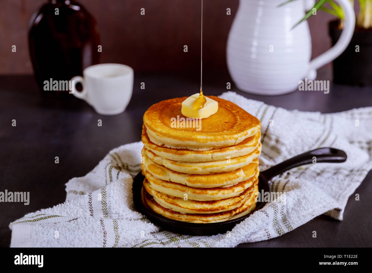 Delicious beautiful pancakes with syrup stack of traditional food Stock ...
